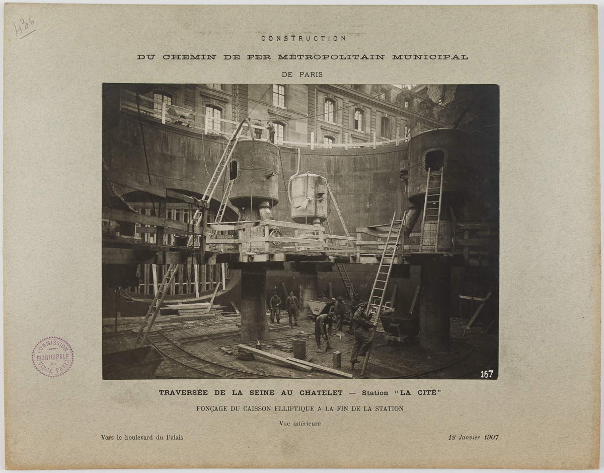 De Napoléon à Elizabeth II, l'éclosion du marché aux - Ville de Paris