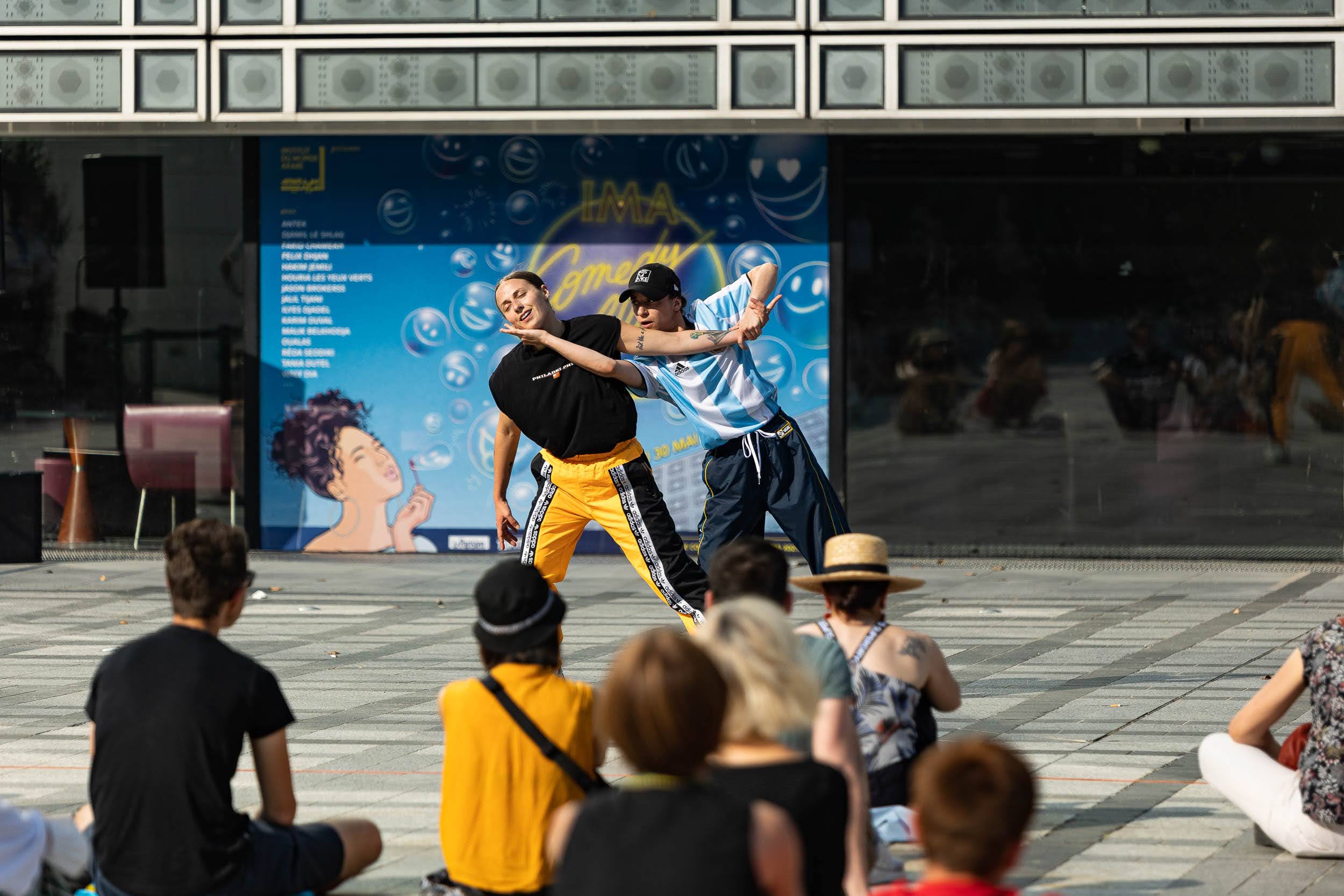 Découvrez les performances de l’Hyper Festival en - Ville de Paris