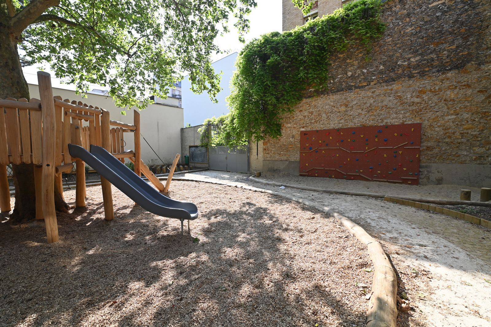 Les cours oasis - Ville de Paris