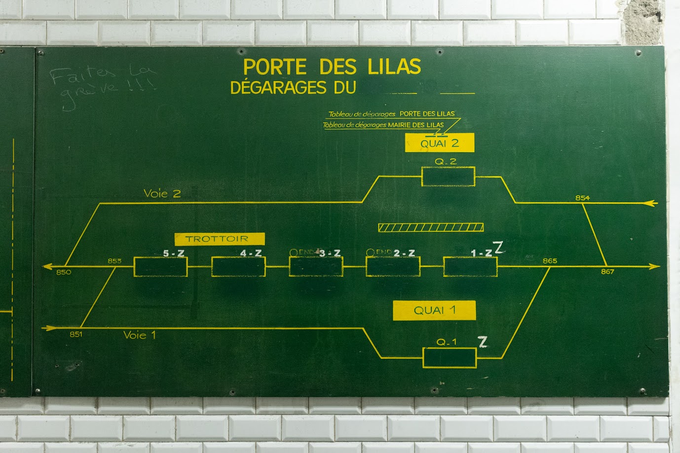 La ligne 11, prolongée de six stations, circule sur - Ville de Paris