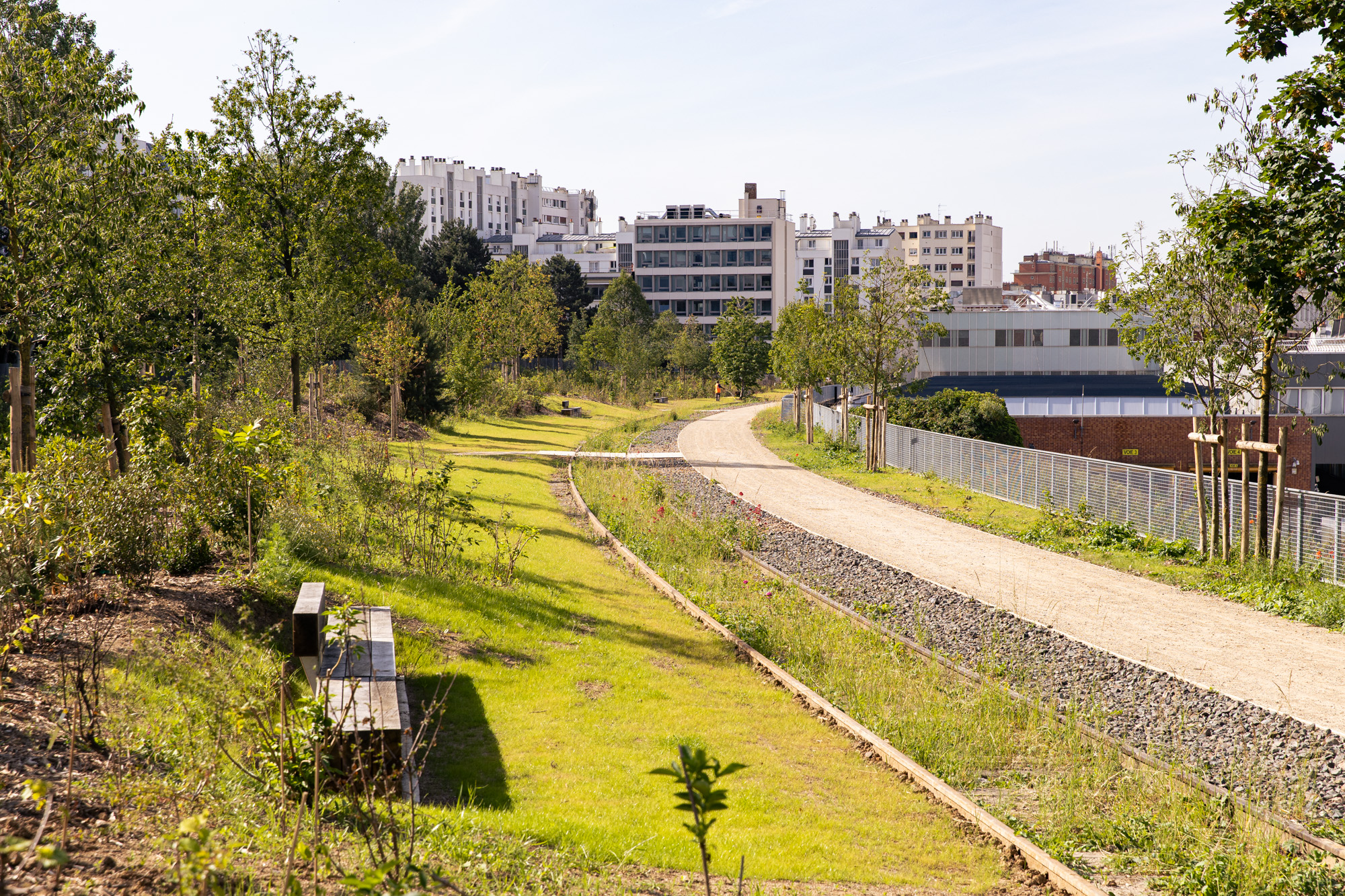 Sur la petite ceinture, profitez du bois de - Ville de Paris