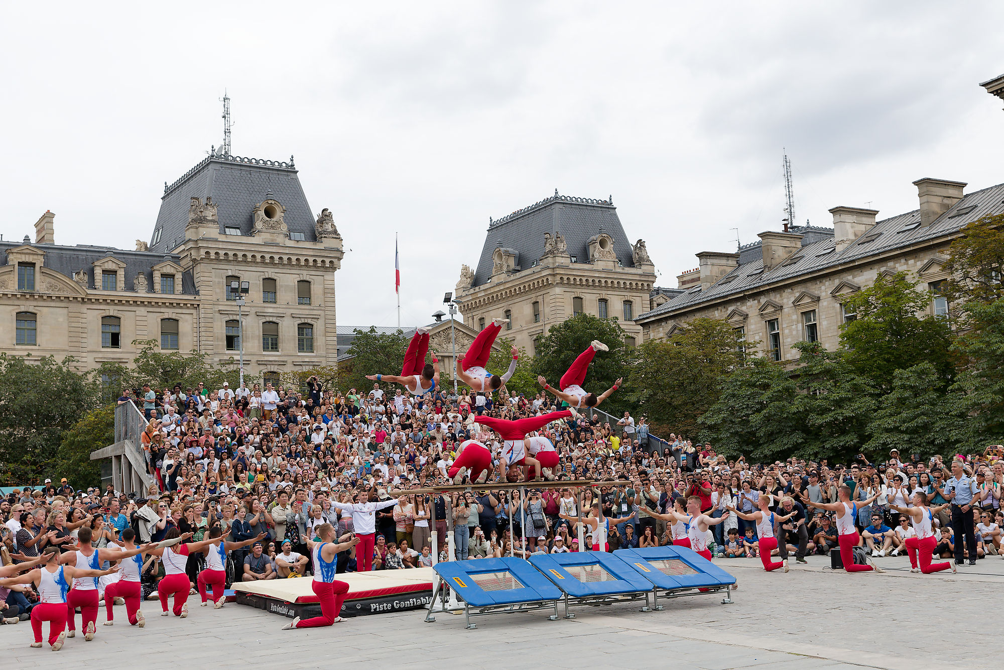 The Olympic flame in Paris: "The relay is really - Ville de Paris