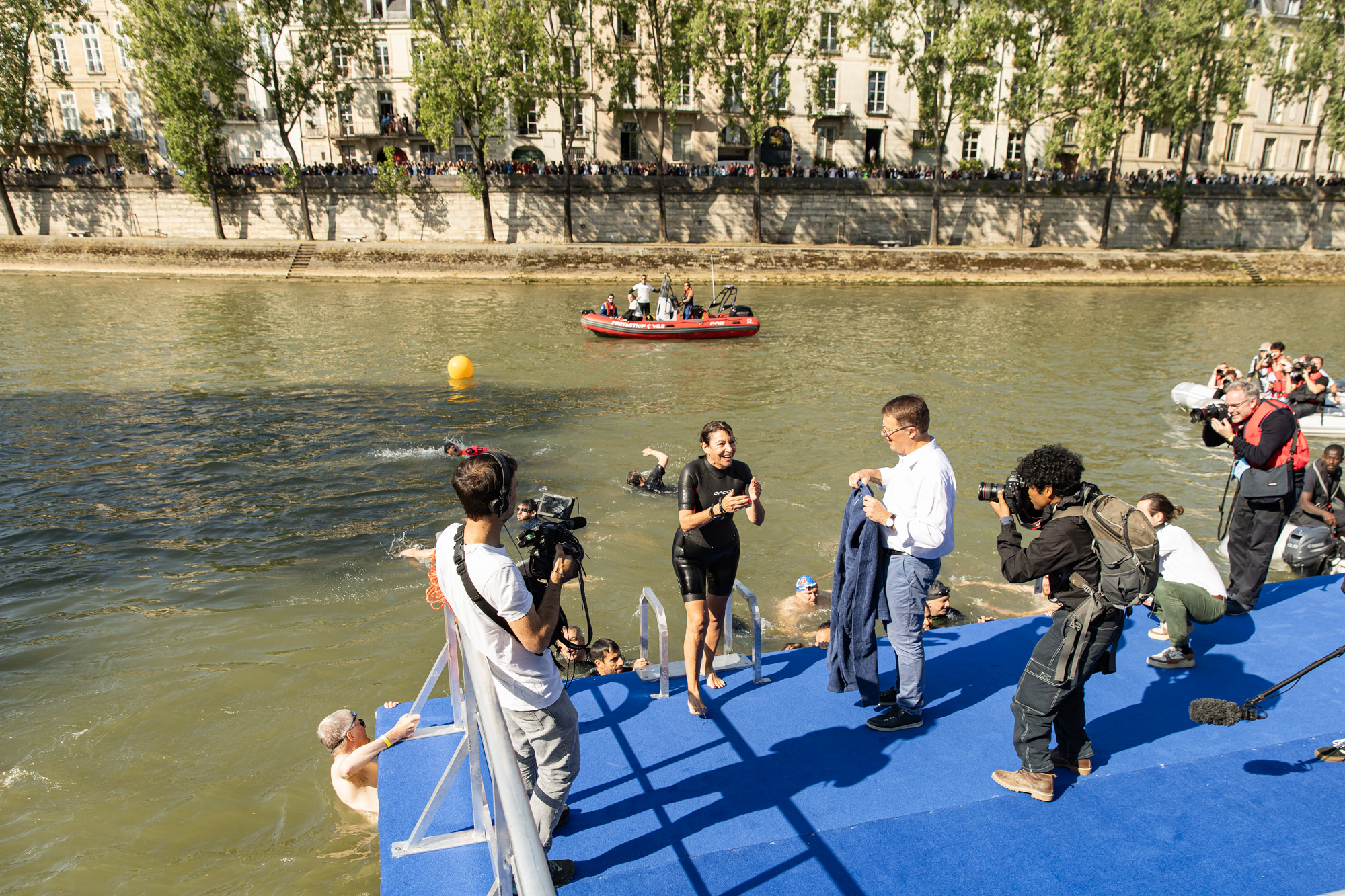 Baignade dans la Seine : le grand saut de la maire de - Ville de Paris