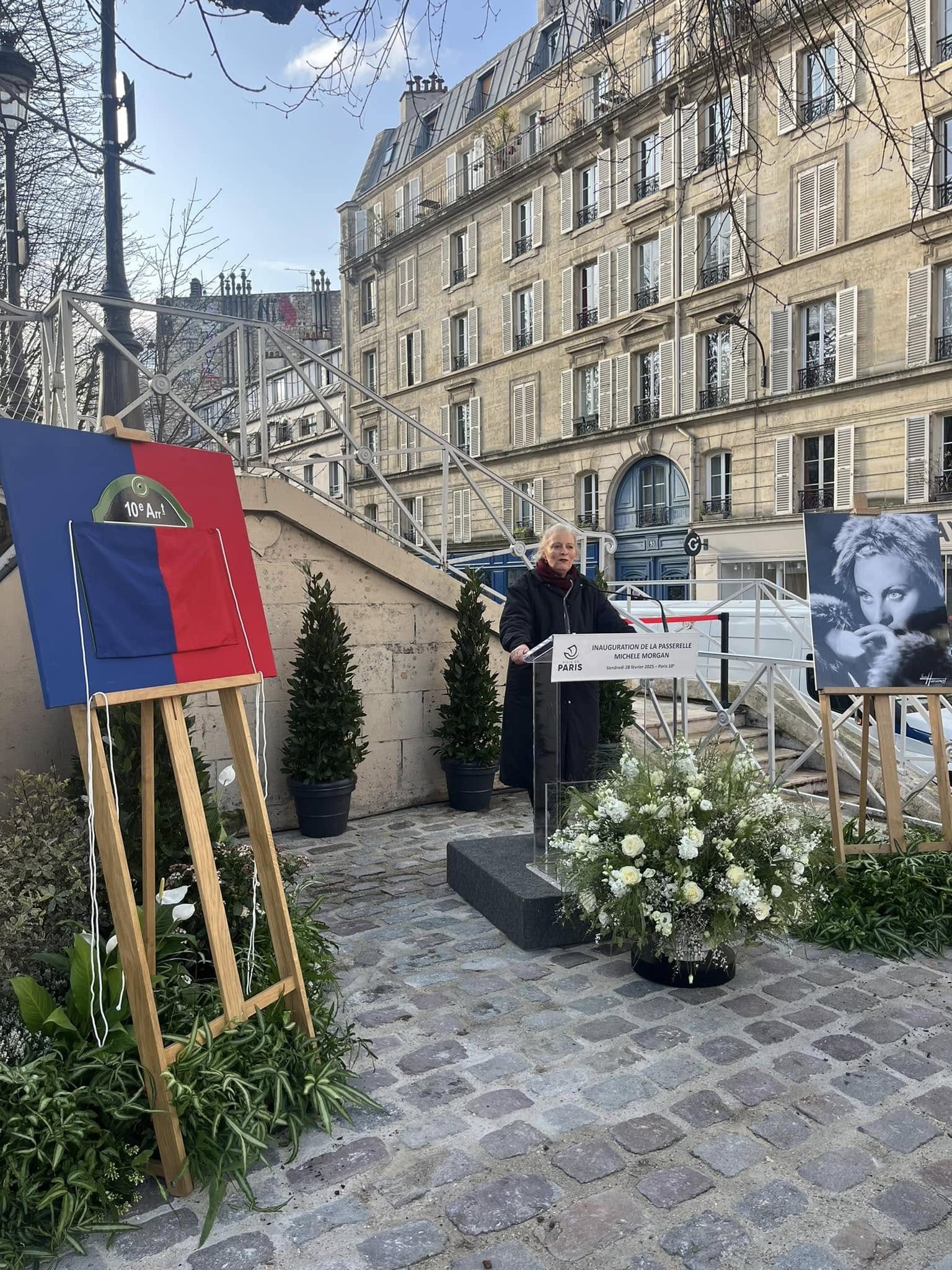 Canal Saint-Martin : une passerelle immortalise la - Mairie du 10ᵉ