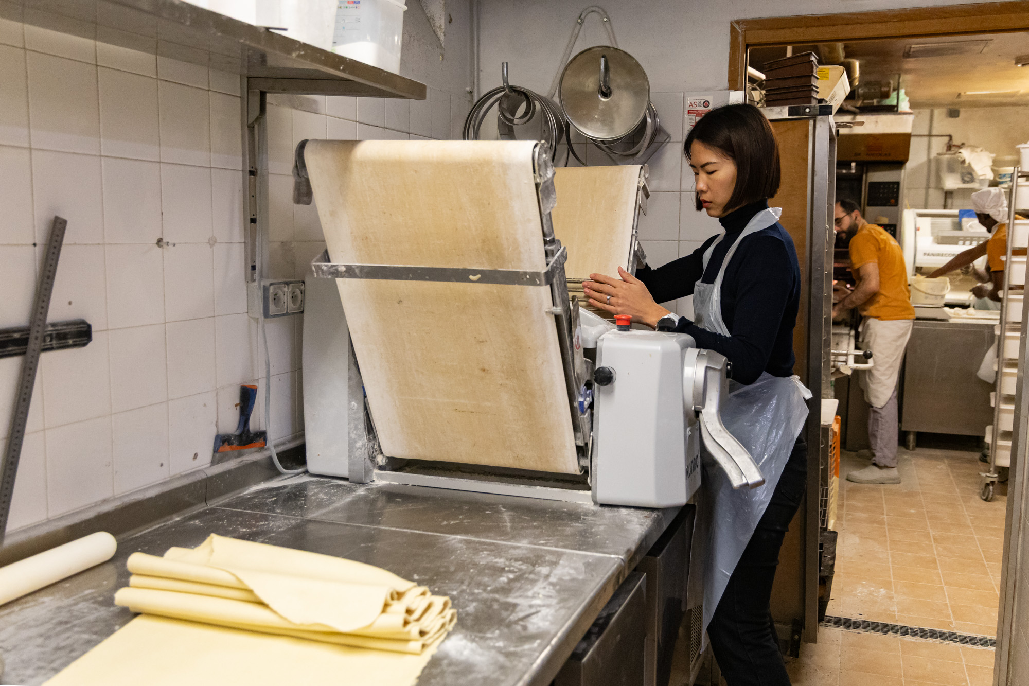 On a cuisiné une galette des Rois avec la pâtissière - Ville de Paris